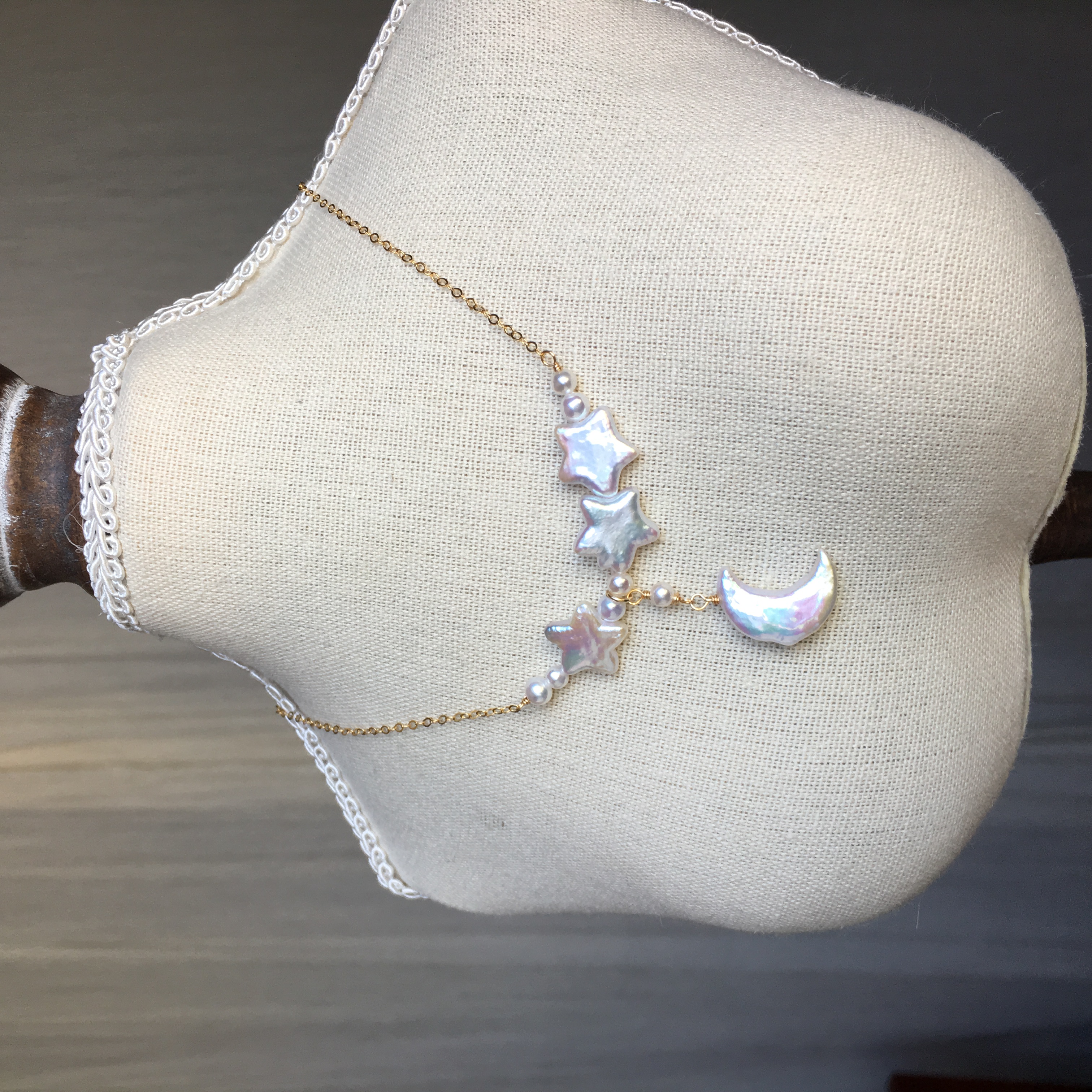 Star Pearl Necklace Guide 2026: Meaning, Rarity & Styles